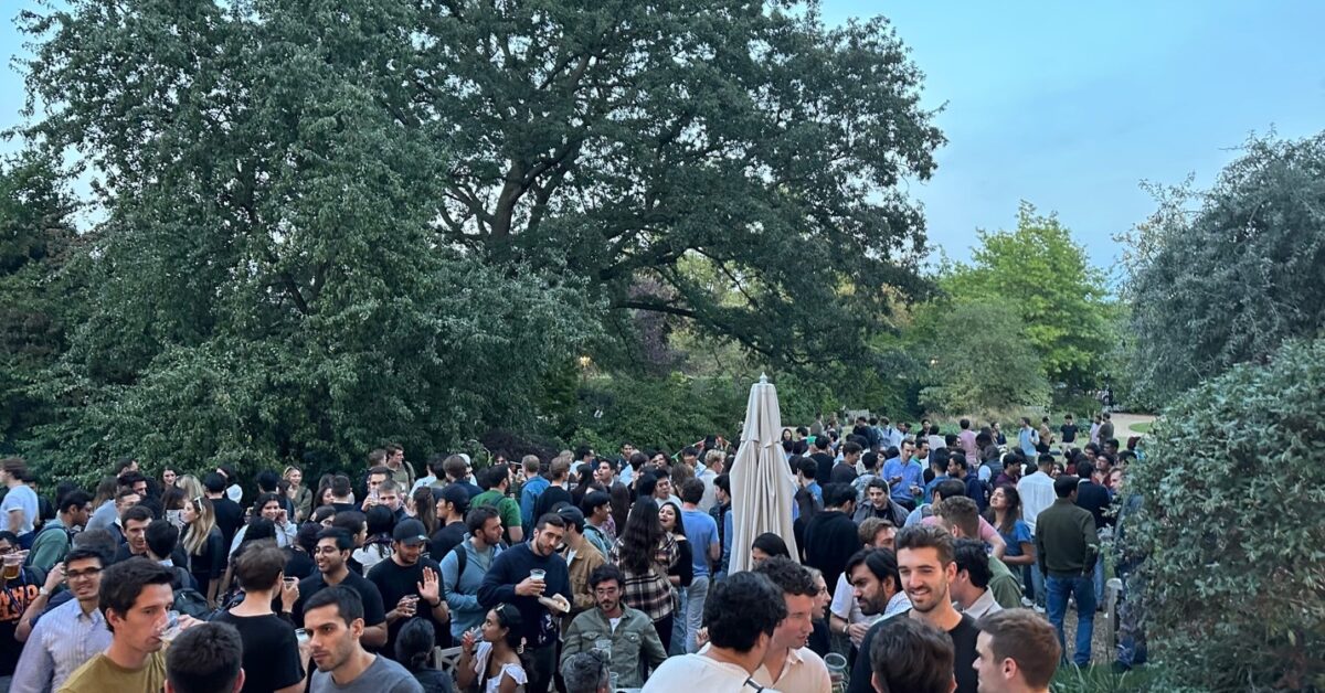 Chasing Sunsets: Unveiling the Magic of LBS Sundowners – Student and ...