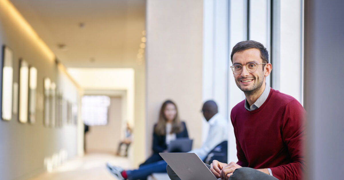 Personalising your Essays: A Guide for One-year MBA Applicants ...